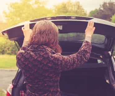 How To Replace Bonnet or Hatch Support Struts